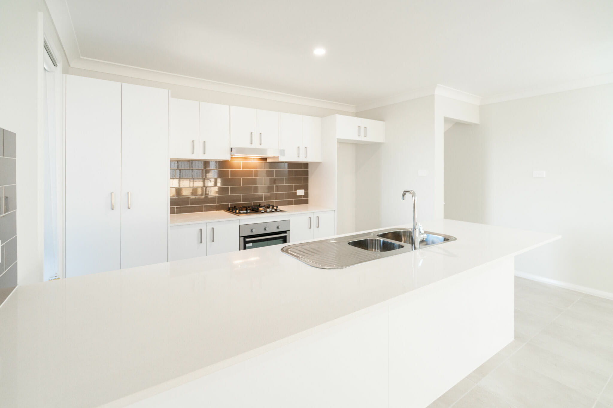 The Hottest Kitchen Splashback Trends of 2024 - Ross's Discount Home Centre