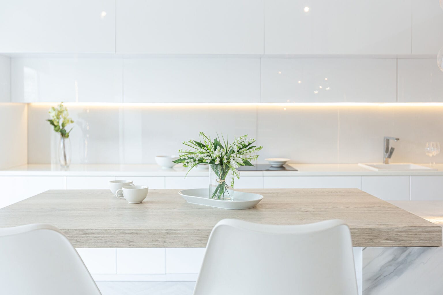 The Hottest Kitchen Splashback Trends for 2025 - Ross's Discount Home ...